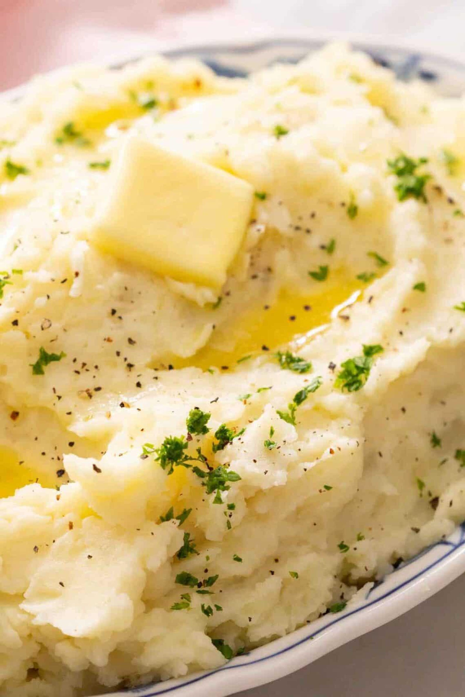 Creamy Mashed Potatoes Recipe | Classic Side Dish | Buttery & Fluffy ...