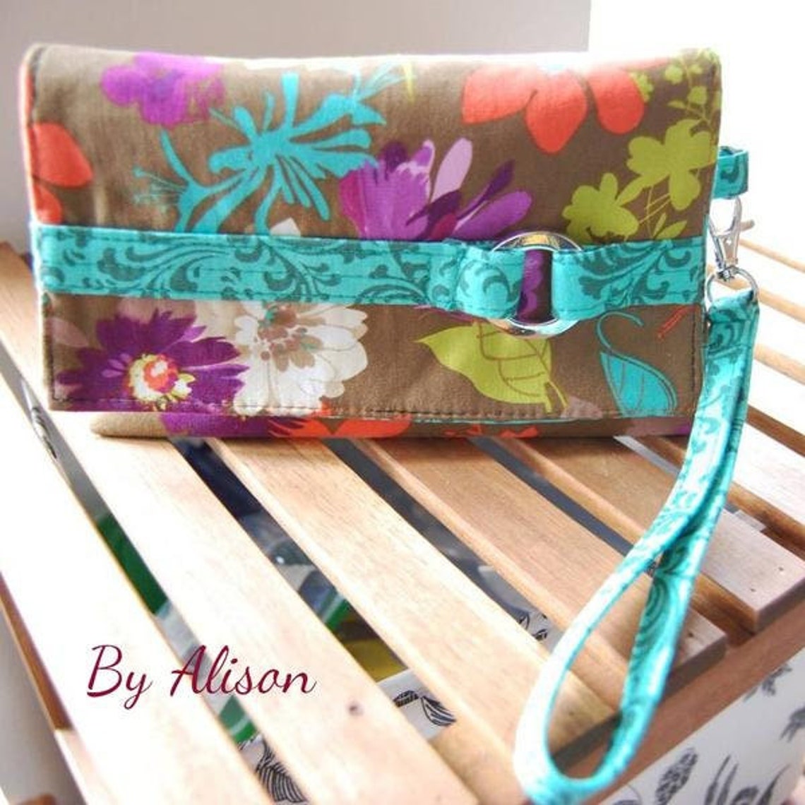 Clutch Wristlet Sewing Pattern Qick and Easy Weekend Sew by Designer ...