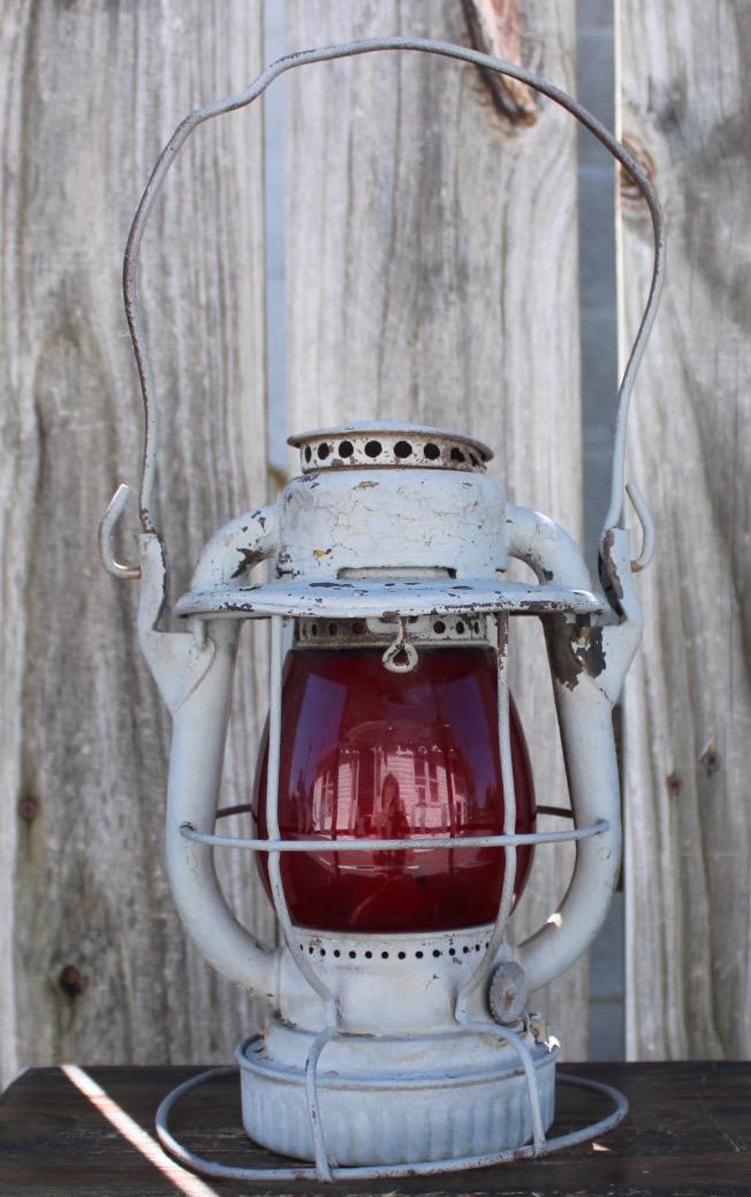 DL&W RR Dietz Vesta Lantern: 1920s Railroadiana Red Globe - Etsy