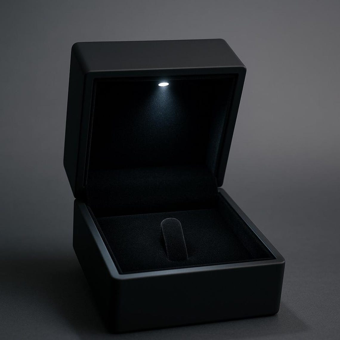 LED Lighted Ring Box: Luxury Proposal Engagement Jewelry Display - Etsy