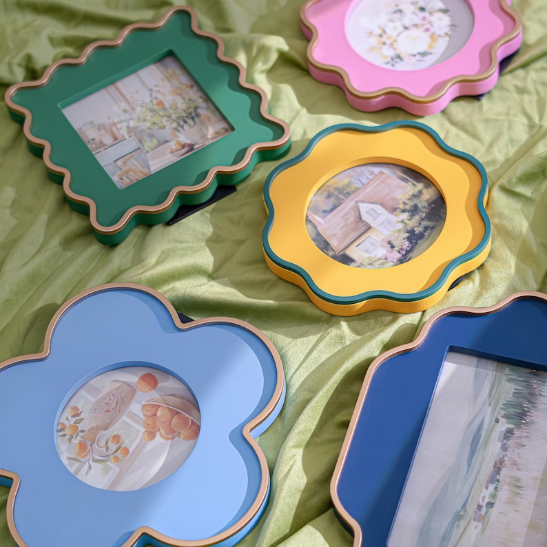 Colorful Photo Frame – 5 Modern Wavy Frames Pink Yellow Blue Green Navy ...