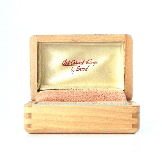 Vintage Mahogany Wooden Ring Box - Gem
