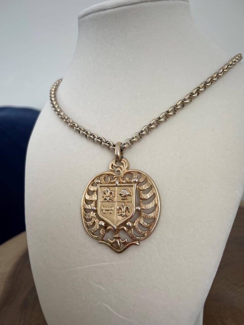 Vintage Monet Fleur-de-lis & Key Necklace | Gold Tone Heraldic Pendant ...