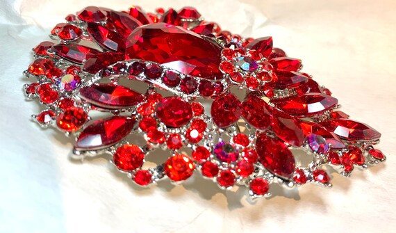 Vintage Large Ruby Red Crystal Glass Rhinestone Flora… - Gem