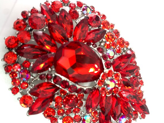 Vintage Large Ruby Red Crystal Glass Rhinestone Flora Gem