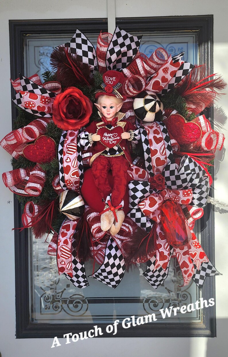 Valentine Elf Heart Wreath, Valentines Day Decor, Door Hanger, Red ...