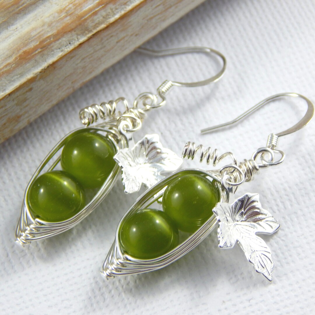 Two Peas in A Pod Earrings,green Pea Pod Earrings,peas in a Pod,green ...
