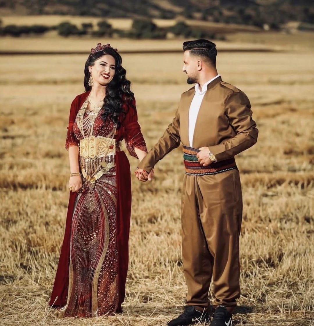 Kurdish Traditional Dress . Brown Shal Shepik for Women and Men ...