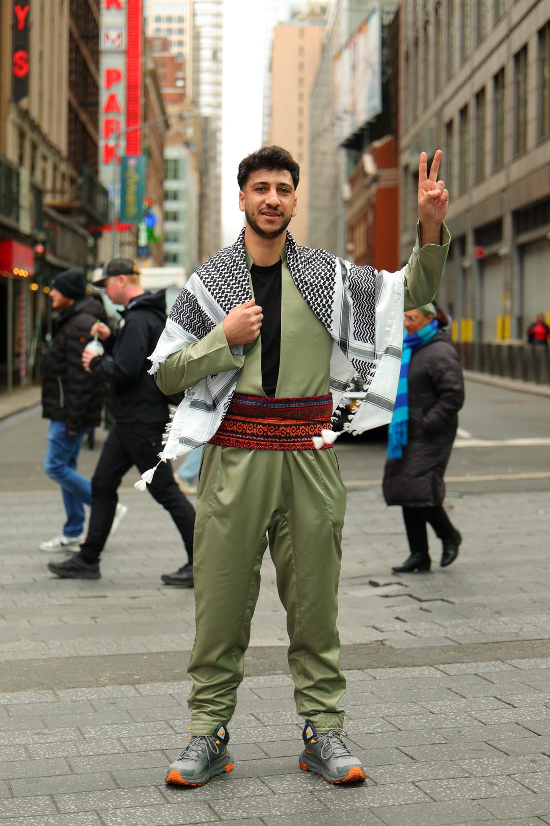 Kurdish Traditional Dress Green Shal Shepik for Women and Men | Unisex ...