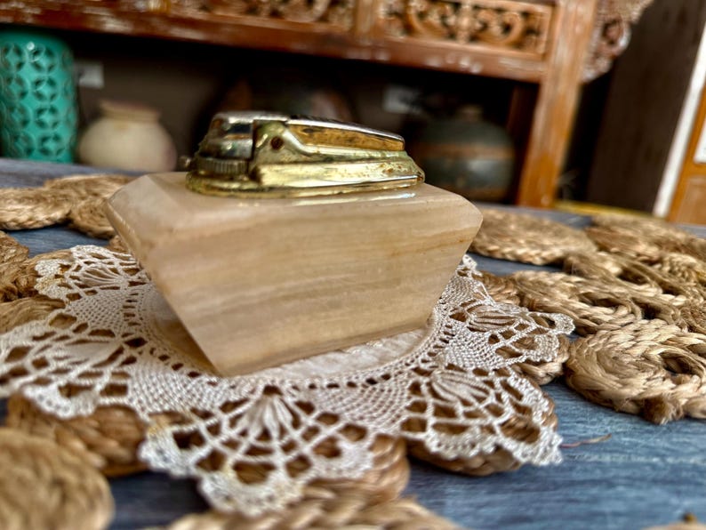 Vintage Ronson Table Lighter on Onyx / Alabaster Base | Mid-century ...