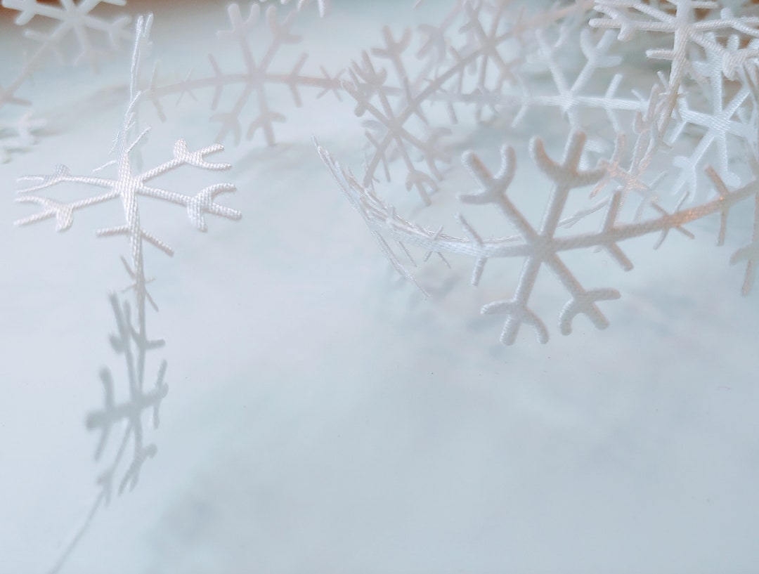 White Snowflake Ribbon Trim 7/8” Wide by the Yard - Etsy