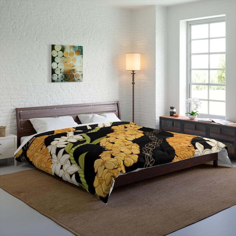 Hawaiian Puakenikeni Pikake Maile Ilima Lei Comforter, Hawaiian ...