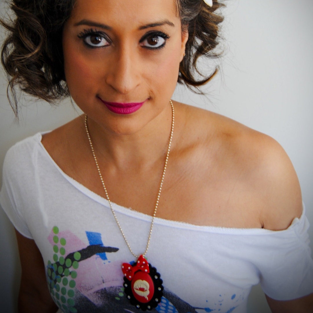 Large Vampire Cameo - Etsy