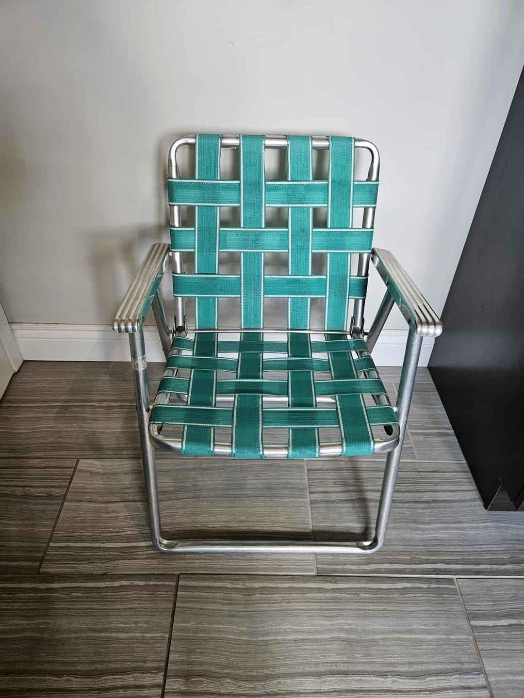 Vintage Folding Lawn Chair 60s and 70s Aluminum Portable Green Mid ...