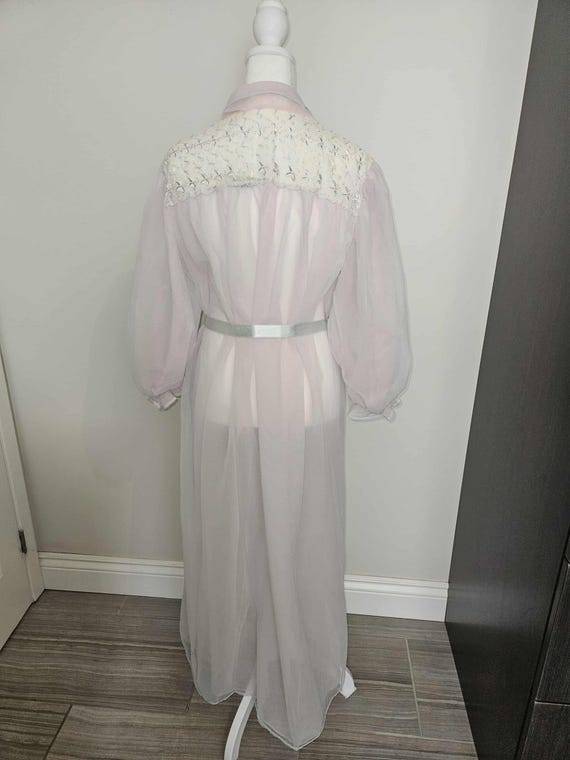 Vintage 1960s Queen Anne Sheer Pink Peignoir Robe | L… - Gem