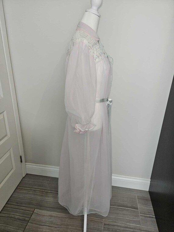 Vintage 1960s Queen Anne Sheer Pink Peignoir Robe | L… - Gem