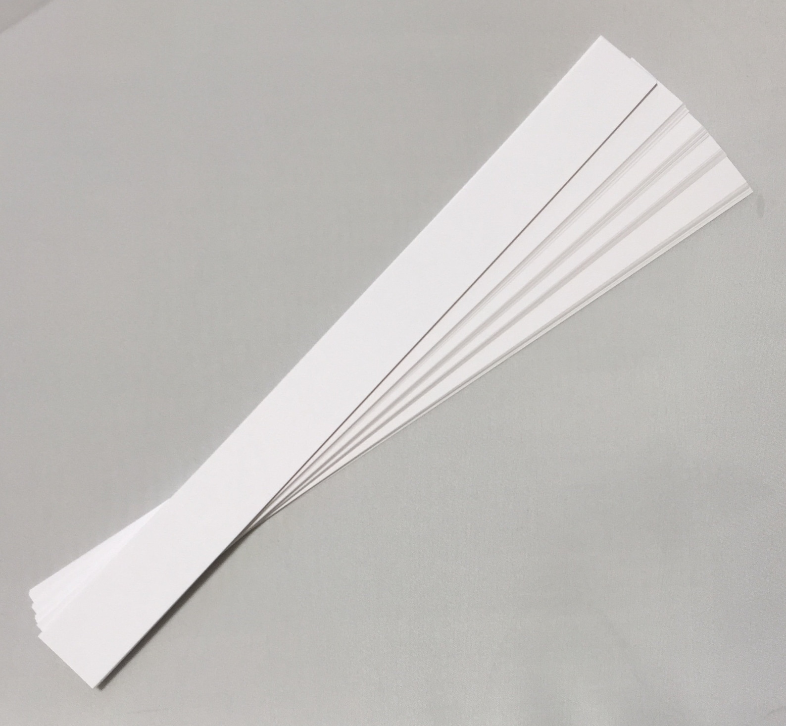 Paper Strips for Arts and Crafts: White Color. Size is 1"x 11 ...