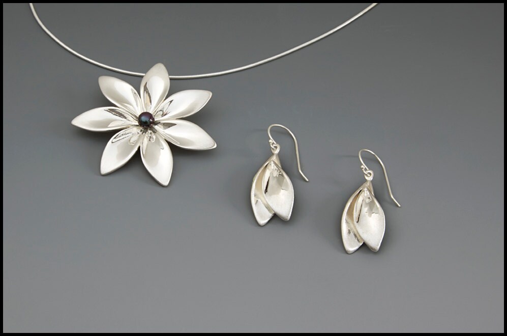 7 Leaf Flower Pendant, handdesigned, Sterling Silver - Etsy