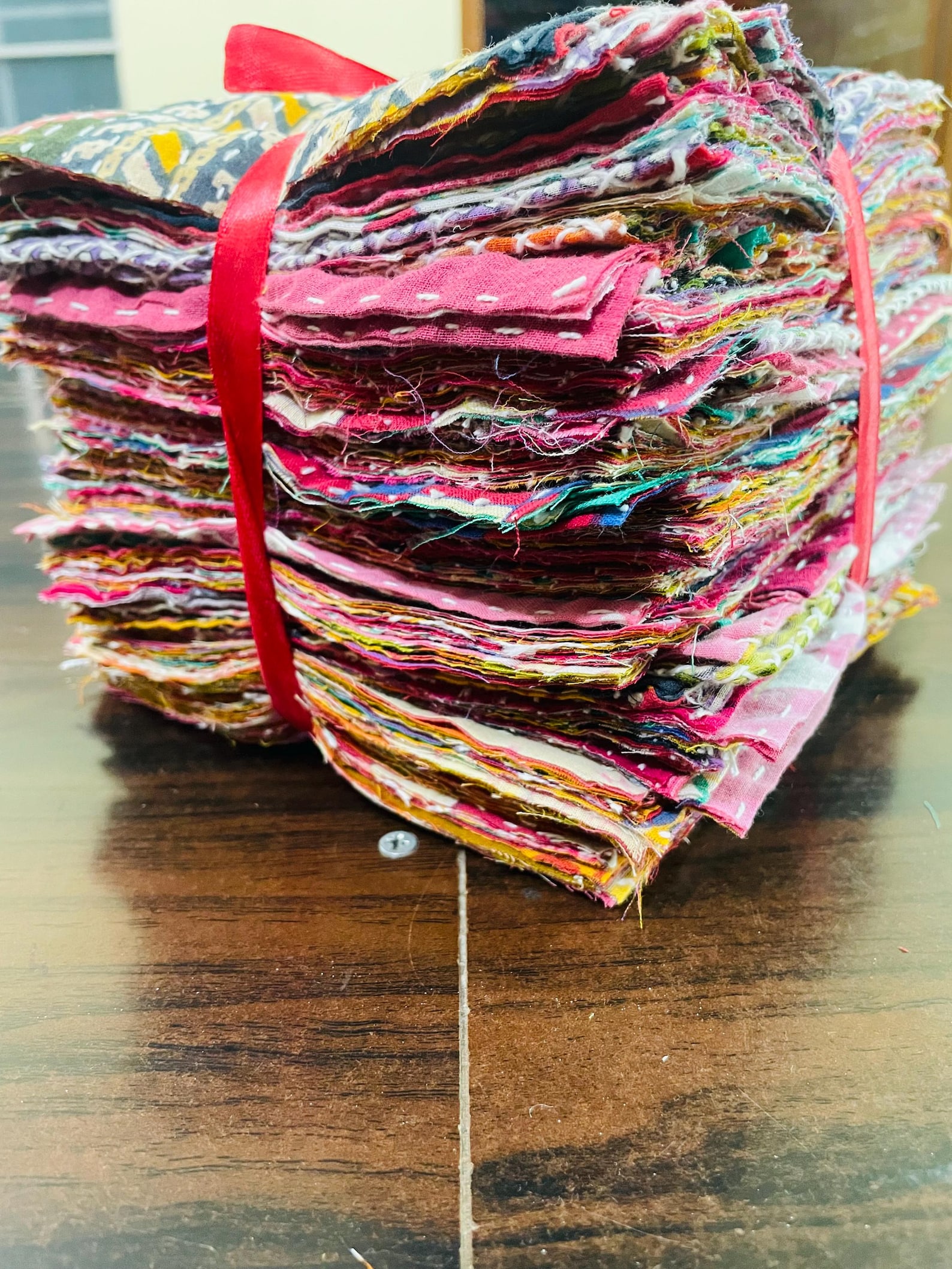 100 Pc Scraps - Vintage Kantha Bundles, Indian SARI Fabric Square ...