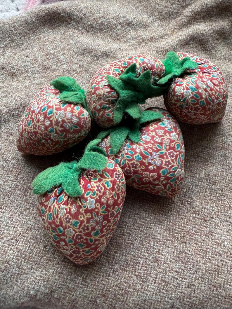 These Little Handmade Vintage Strawberries Are Just Darling - Etsy