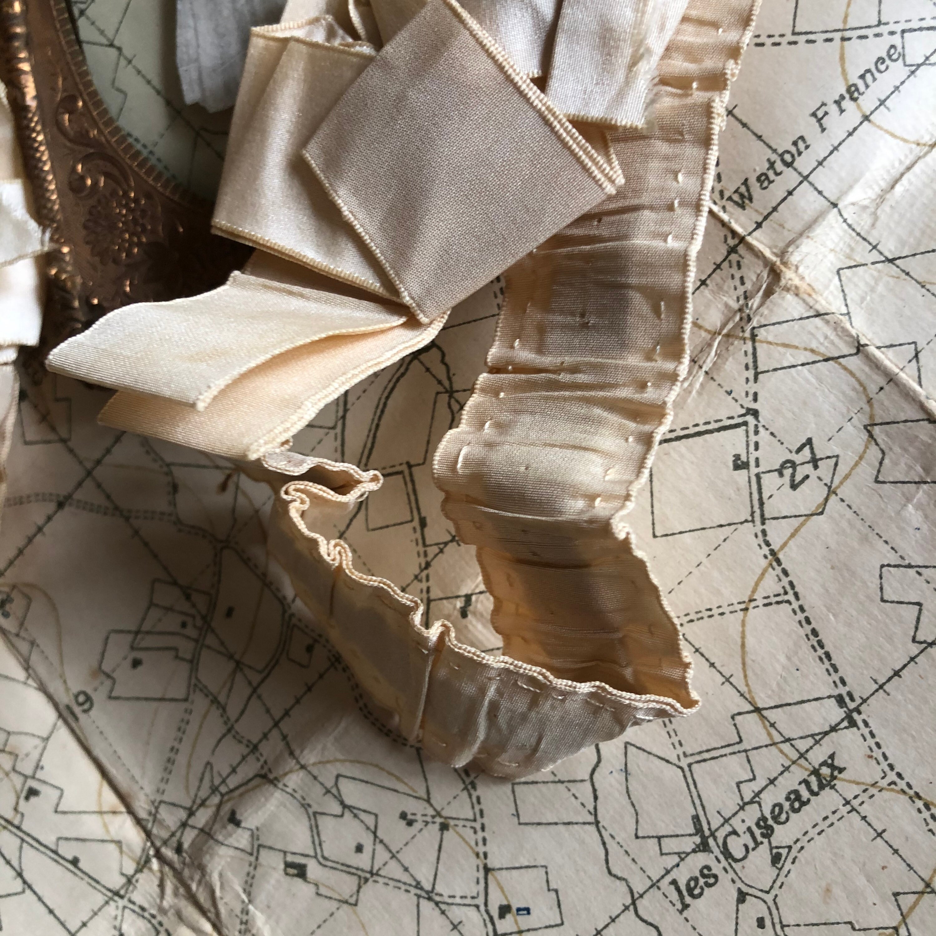 These Two Handmade Cream Silk Garters Are Delish | Etsy