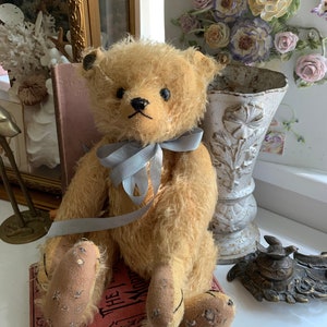 This Vintage Jointed Mohair Oz Matilda Bear Came All the Way From ...