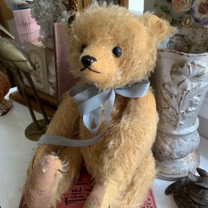 This Vintage Jointed Mohair Oz Matilda Bear Came All the Way From ...