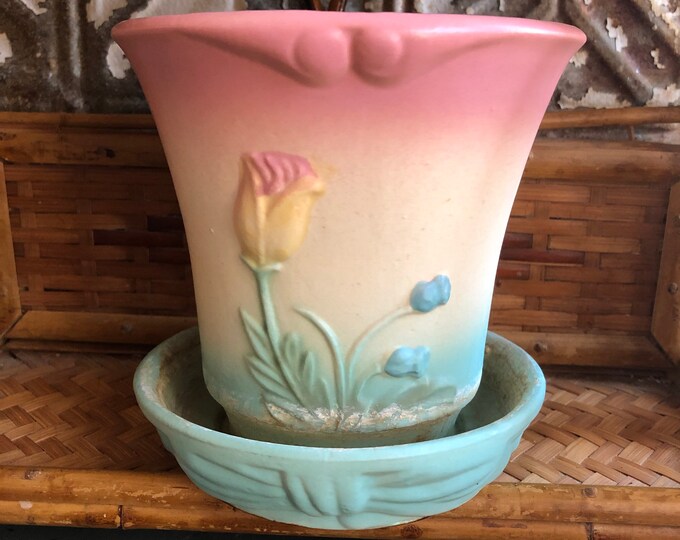 You’ll Definitely Have to Let This Vintage 1930’s Hull Art Bowknot ...