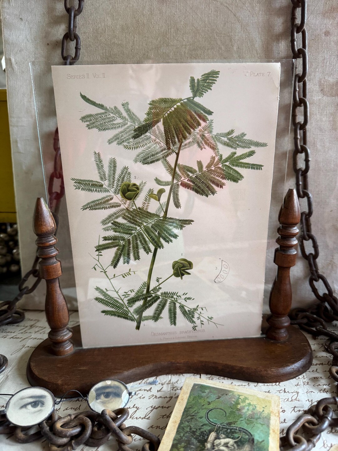 A Simple but Effective Vintage Wood Finial Floating Glass Picture Frame ...