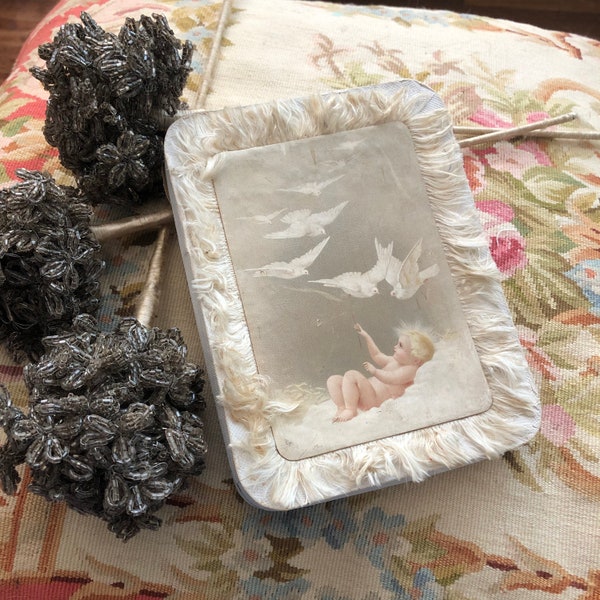 Victorian Gifts - 60+ Gift Ideas for 2024