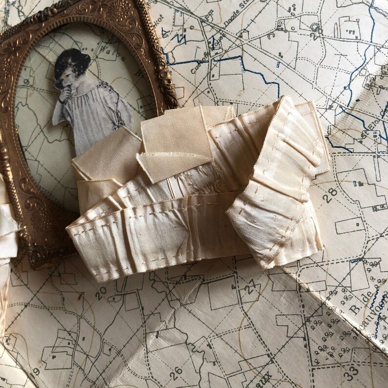 These Two Handmade Cream Silk Garters Are Delish - Etsy