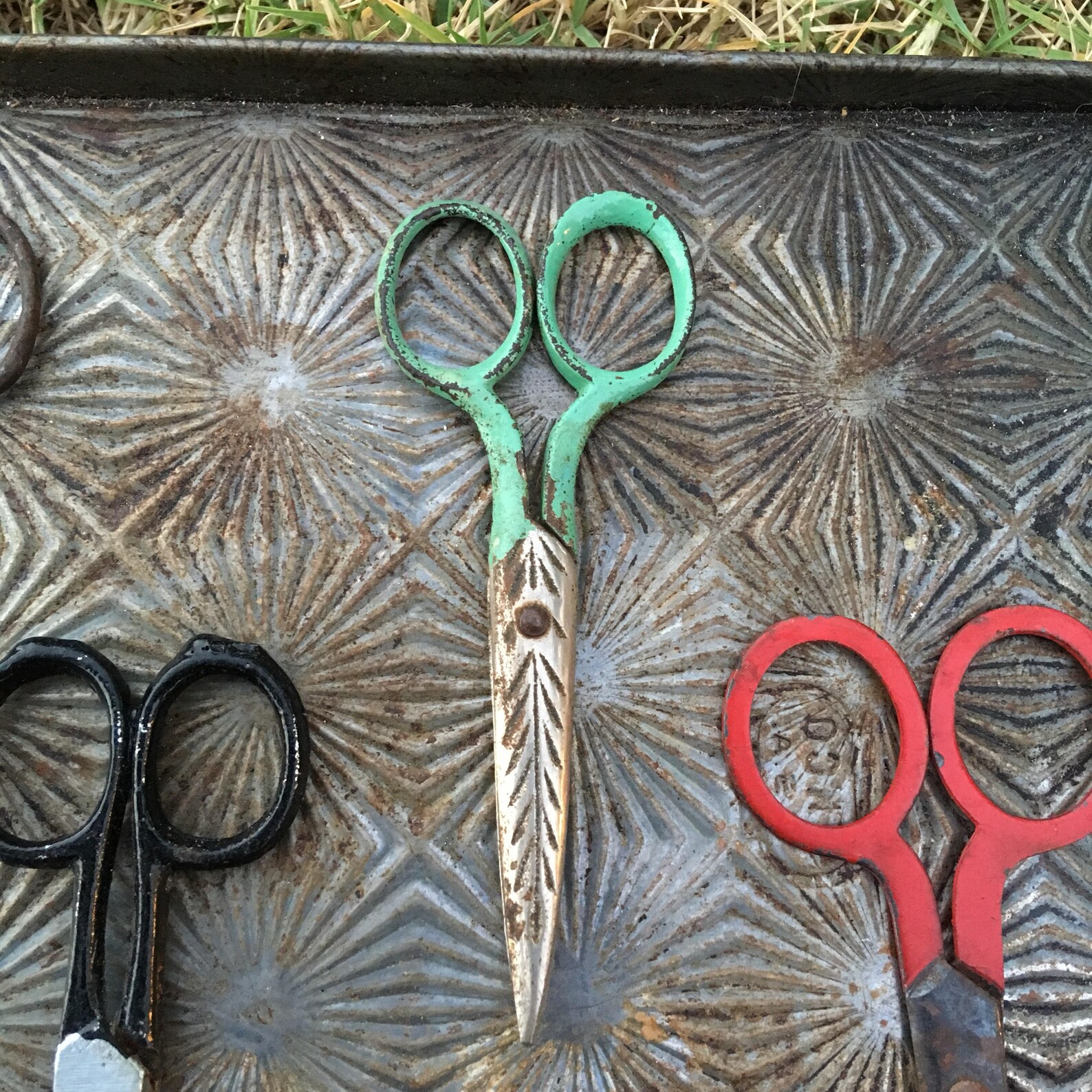 4 Inches of Wow the Evolution of Antique & Vintage Scissors | Etsy