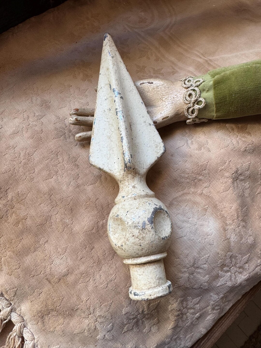It’s Perfection in My Eye Old Vintage Chippy Cream Metal Finial - Etsy