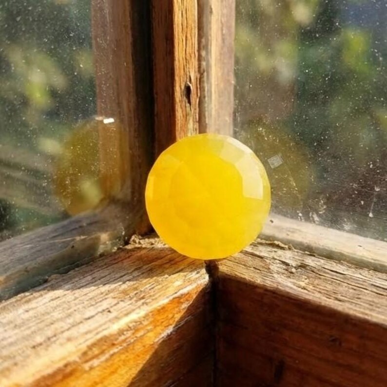 Buy Natural Yellow Sapphire Gemstone 250-280CT – Rough Round Cut for ...