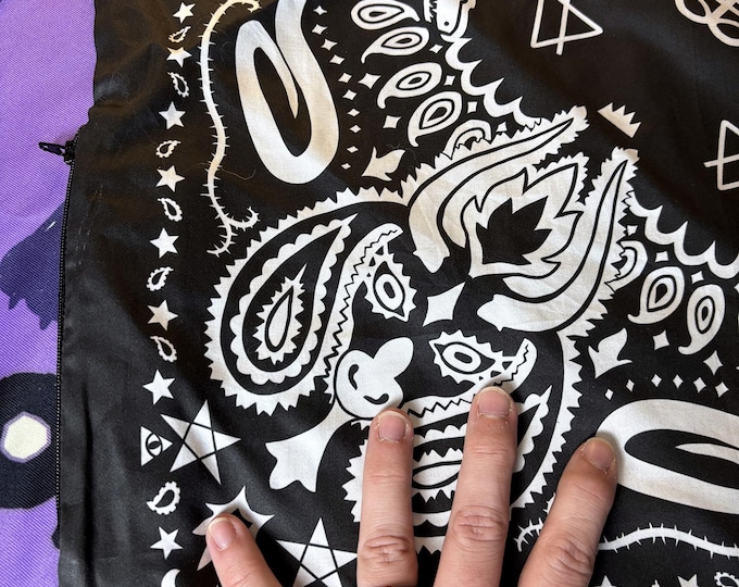 Jumbo FURSUIT SIZE Bandana With Zippered Pocket - Reversible, Black and ...