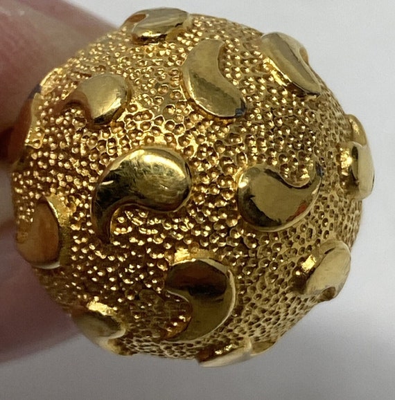 Vintage Monet Gold Tone Mushroom Dome Ring Textured P… - Gem