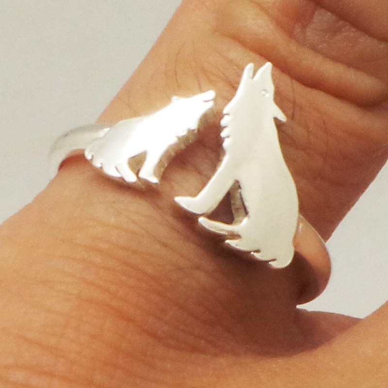 Wolf Ring - Etsy