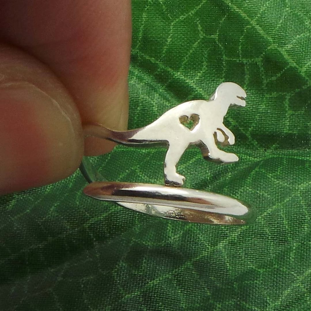 Jurassic Velociraptor Dinosaur Ring in Silver Dinosaurios - Etsy