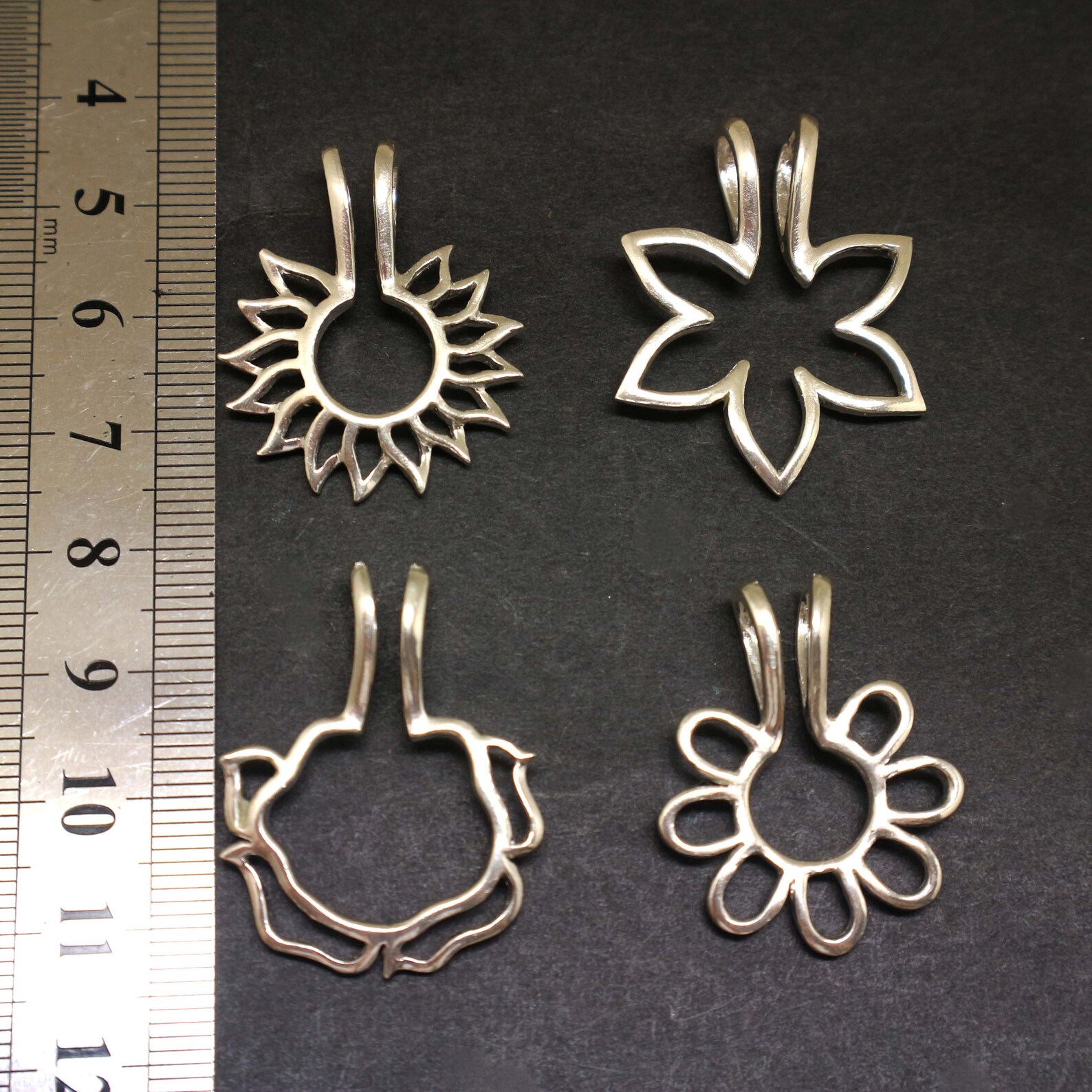 Silver Birth Flower Ring Holder Necklace Ring Keeper - Etsy