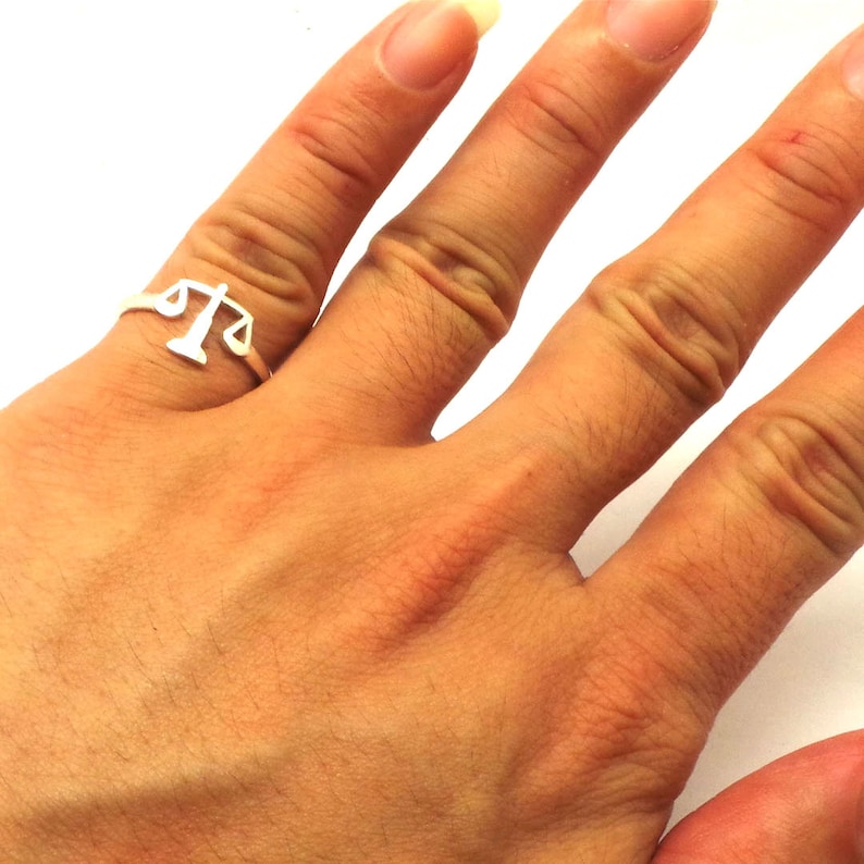 Silver Lawyer Graduation Ring Lawyer Student Jewelry Class - Etsy