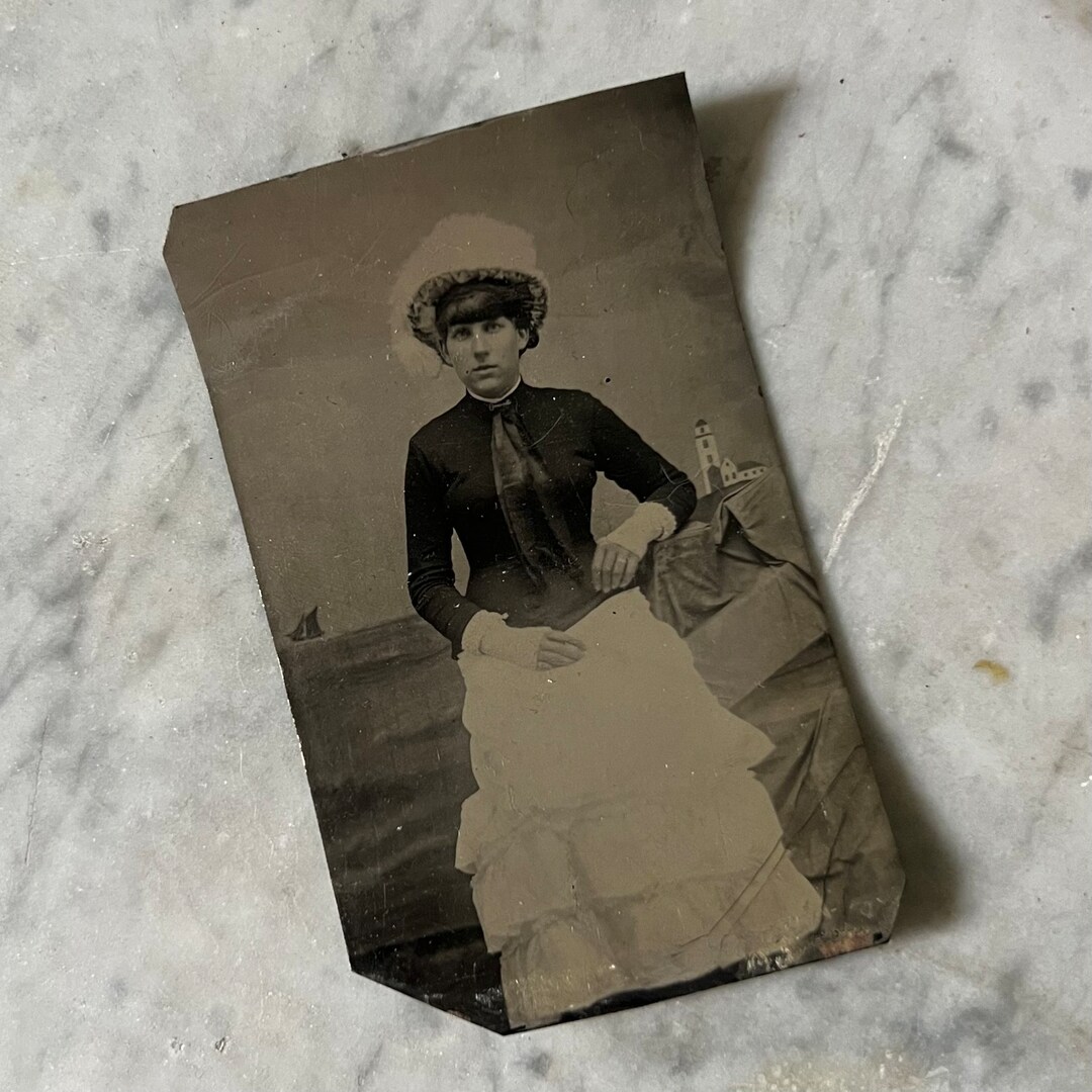 Victorian Tintype Ferrotype Photograph of Young Woman in Beach - Etsy