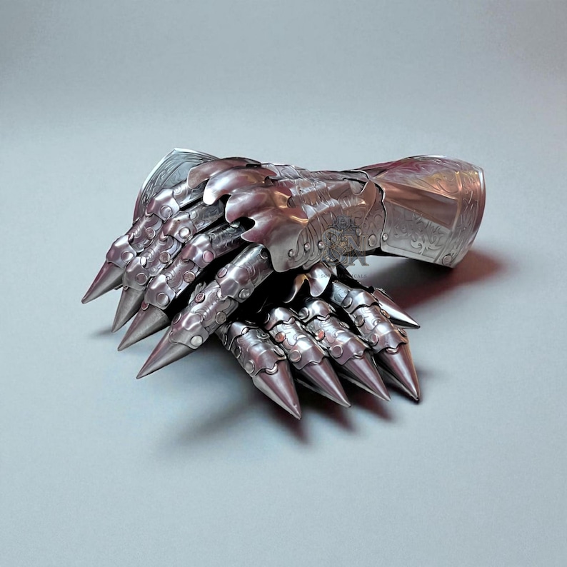 Handmade Nazgul Gauntlet: Medieval Knight Armor - Cosplay Prop - Etsy