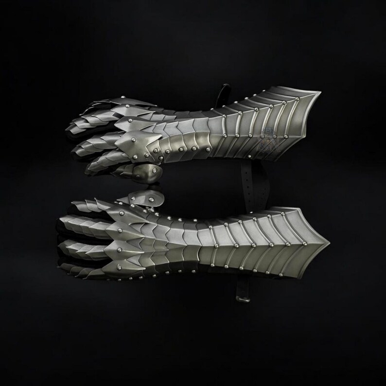 Nazgul Gauntlets | Medieval Steel Knight Gloves | LOTR Inspired LARP ...