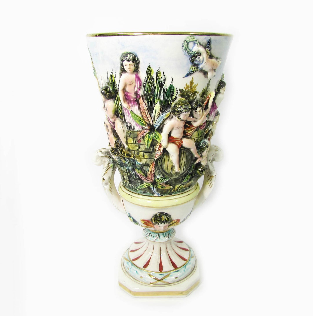 Antique Capodimonte Urn Vase - Hand Painted Neo Classical Design - 10. ...