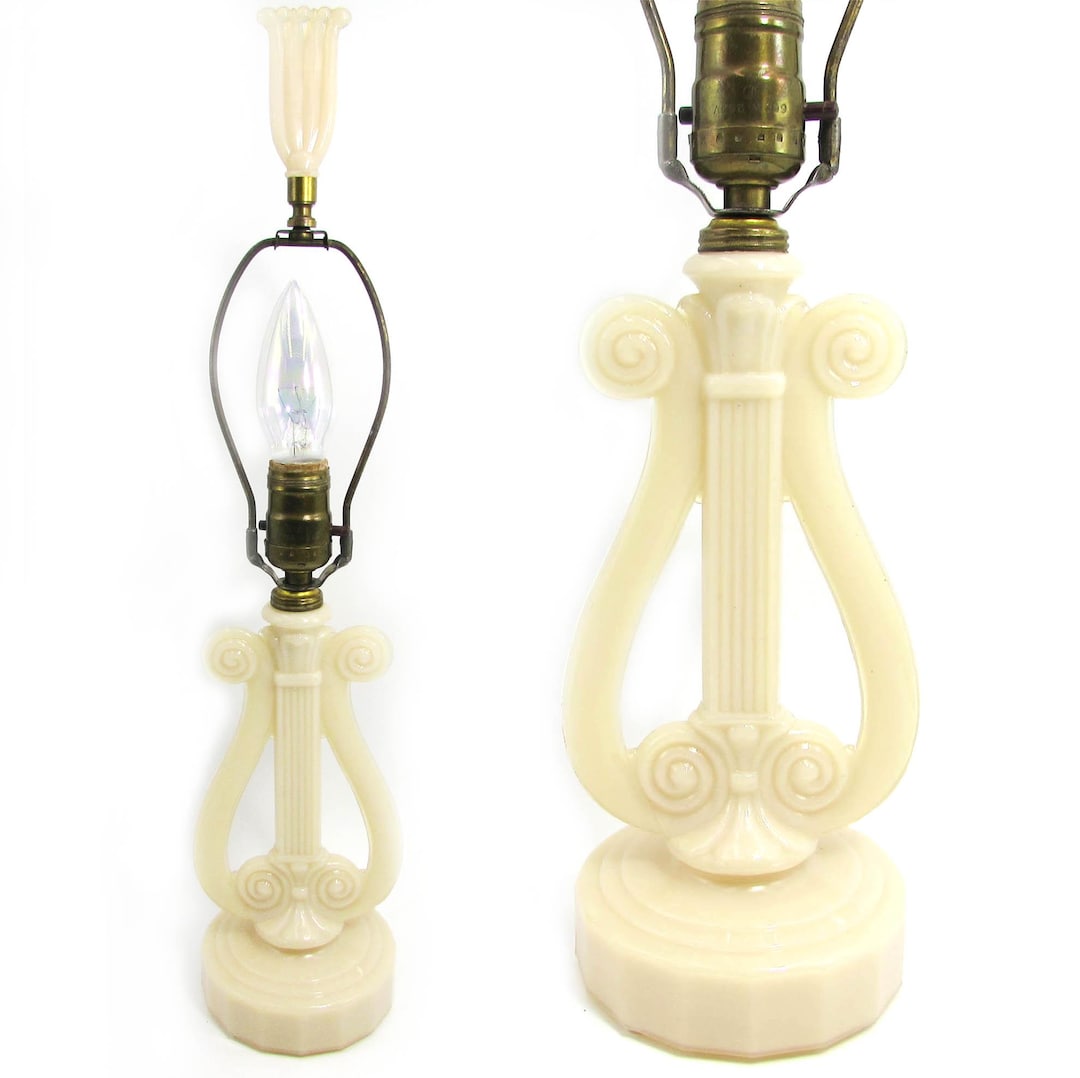 Aladdin G-225 Alacite Lyre Table Lamp With Original Precision Finial ...