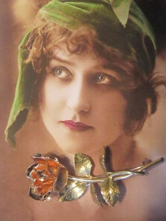 Vintage rose brooch - Gem