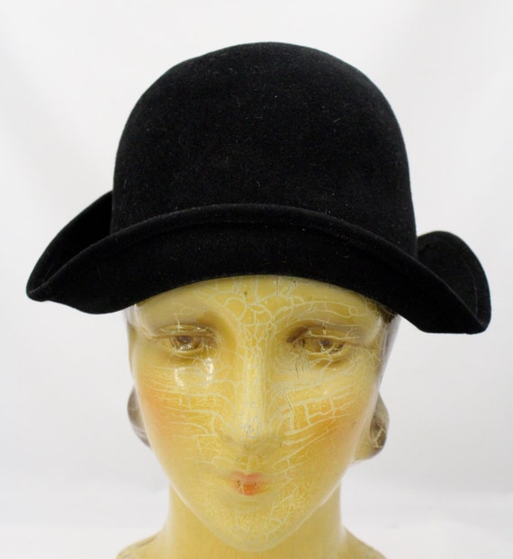 1920s French Cloche Hat: Vintage Black Wool Felt Flap… - Gem