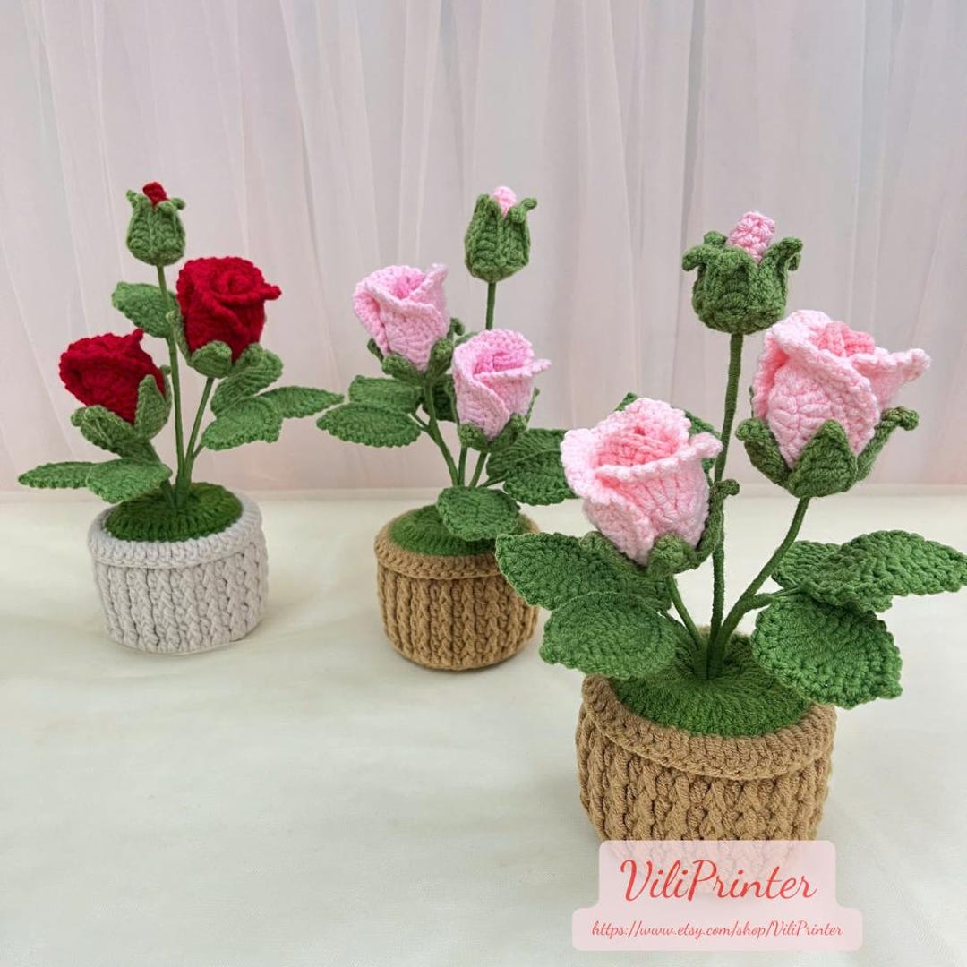 Mini Crochet Rose Plant – Handmade Desk Decor, Gift for Her - Etsy