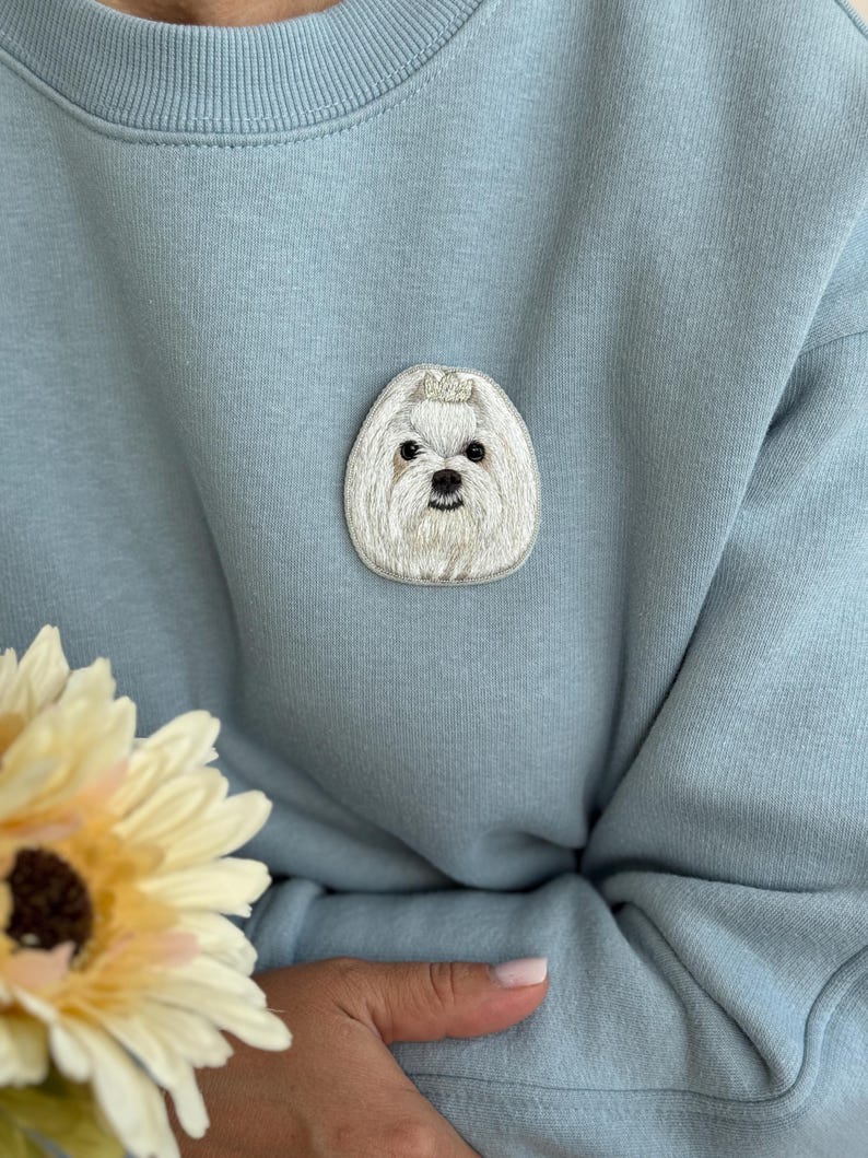 Custom Pet Portrait Pin: Hand Embroidered Dog Memorial Brooch - Etsy UK