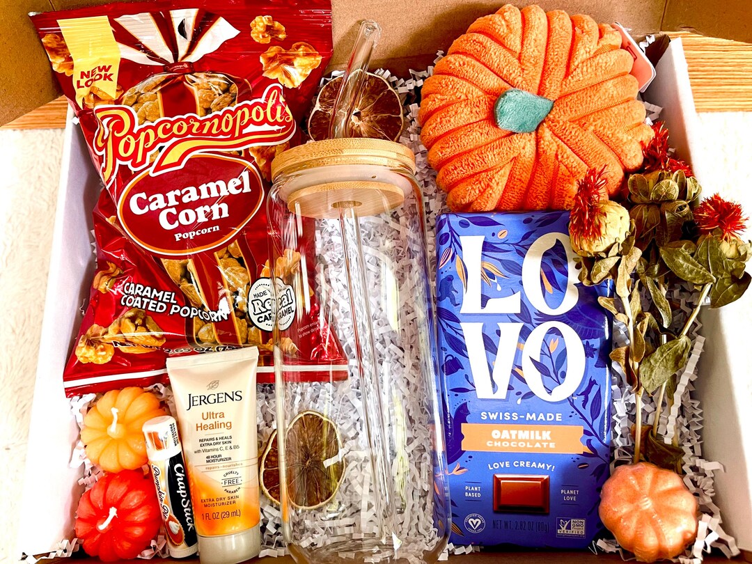 Fall Gift Box: Pumpkin Spice Treats & Cozy Comforts - Etsy